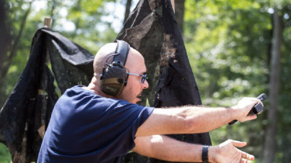 Gian Carlo Loffredo, ministro de Defensa que tiene formación militar ...